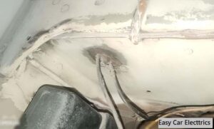 How To Properly Ground A Car Battery: The Definitive Guide - Easy Car ...